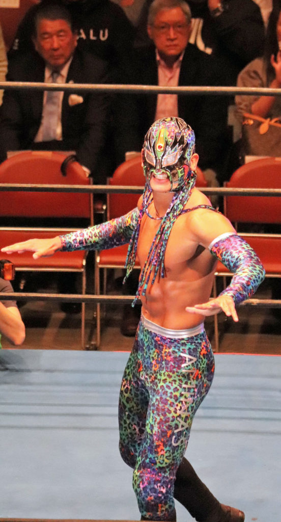 ドラゴンゲート福岡国際センター大会事故発生！シュン・スカイウォーカーの掌底にBEN-K失神、脳震盪！ – 週刊ファイト